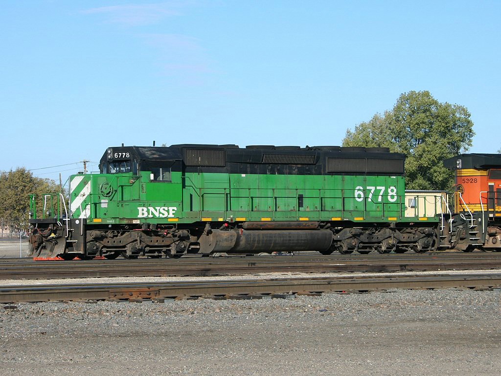 BNSF 6778